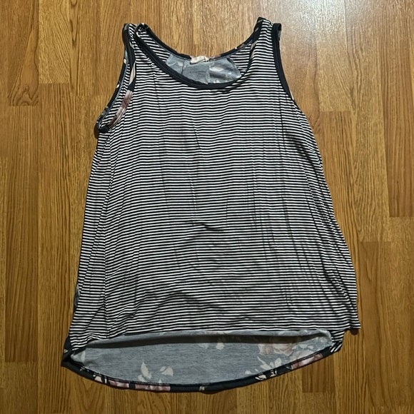Lovely Melody | Tops | Womens Dual Pattern Tank | Poshmark